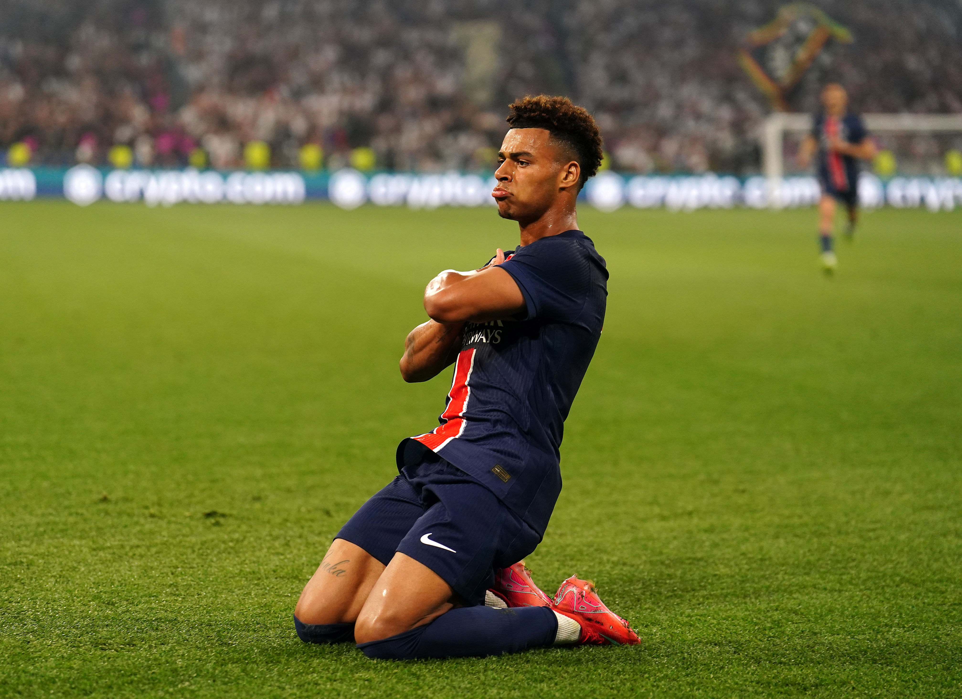 Ousmane Dembele winner helps PSG see off city rivals Paris FC