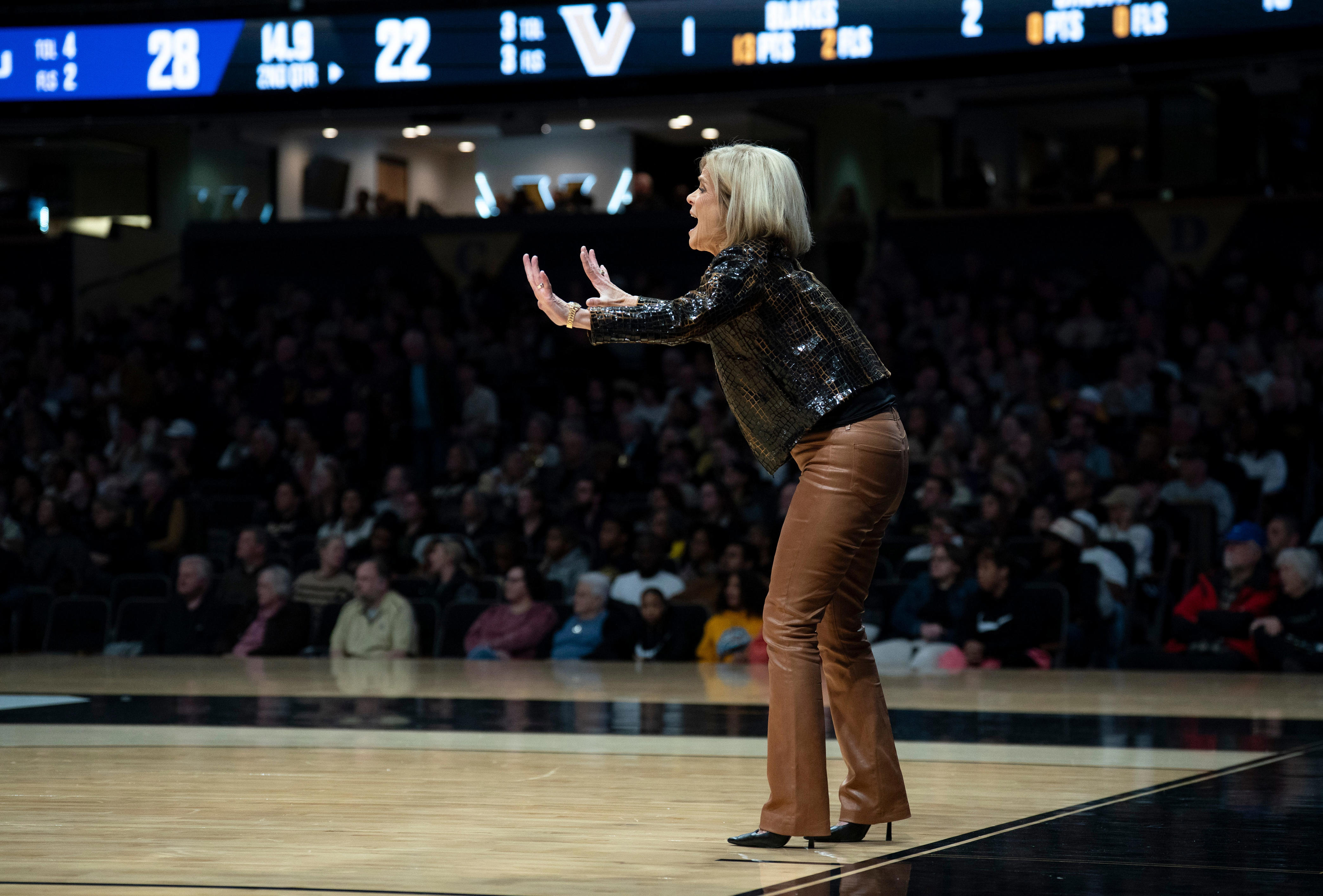 What Kim Mulkey said about Mikayla Blakes no-call during Vanderbilt vs LSU