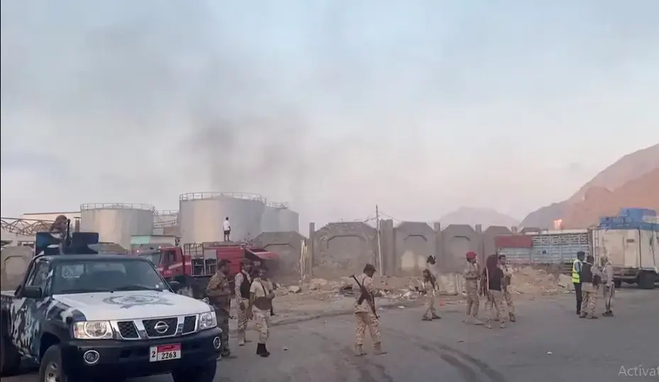 UAE urges calm as Yemen crisis escalates