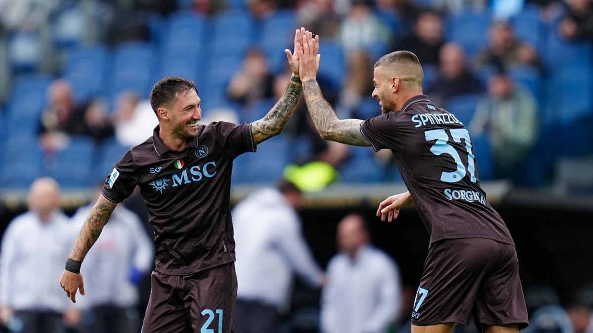 Lazio 0-2 Napoli: Matteo Politano shines as three red cards mar Serie A ...