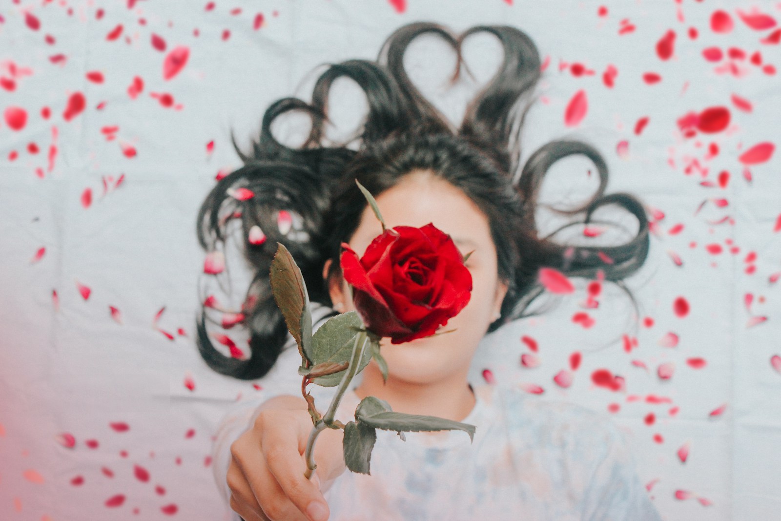 10 Valentine’s Day date ideas that disappoint every year