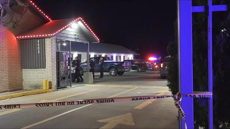 SAPD: Man fatally shot after altercation at south-side motel