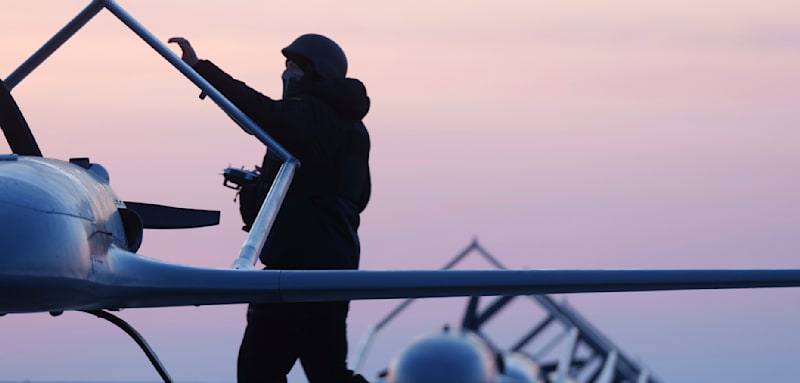 Moskau meldet Abwehr ukrainischer Drohnen – Auto explodiert in Kiew