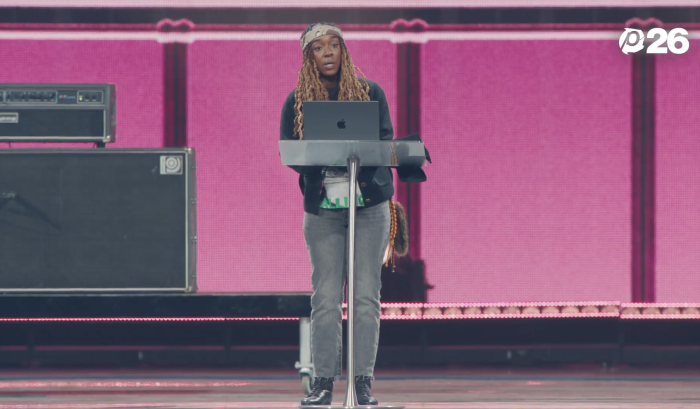 Jackie Hill Perry points to ‘Man on the Middle Cross’ in Passion 2026 ...