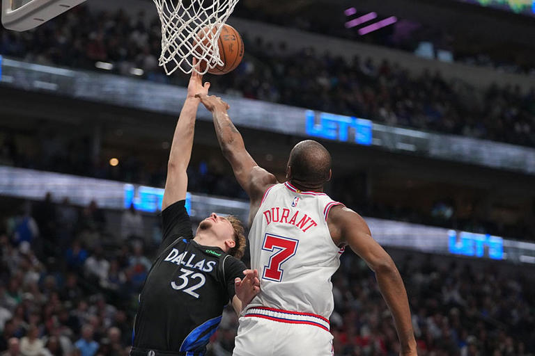 NBA: Anthony Davis leads Dallas Mavericks to 110-104 win over Houston ...