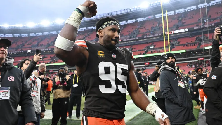Myles Garrett live stats: Updated Browns vs. Bengals score, highlights ...