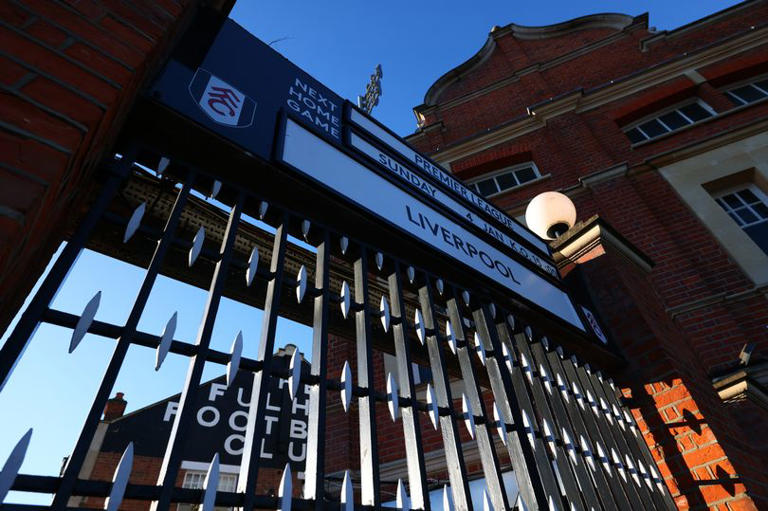 Fulham vs Liverpool kick-off delayed as Premier League issue statement