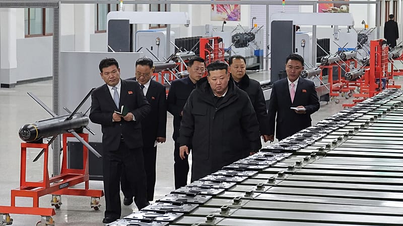 Nordkorea schießt bei neuem Waffentest ballistische Raketen ins Meer