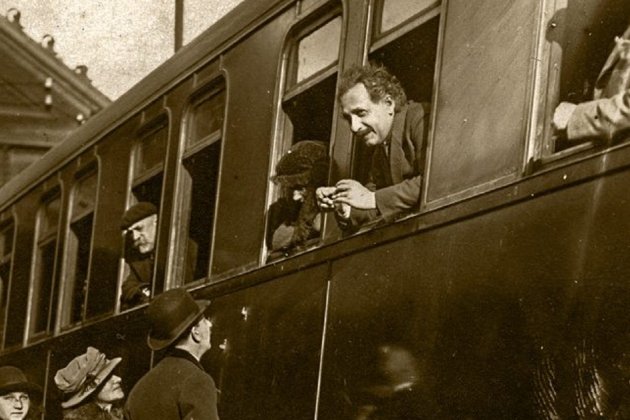 Albert Einstein: "La soledad es dolorosa cuando uno es joven, pero muy ...