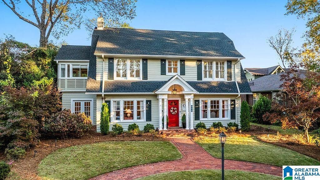 Timeless 1926 Birmingham home in Alabama with modern comforts ...
