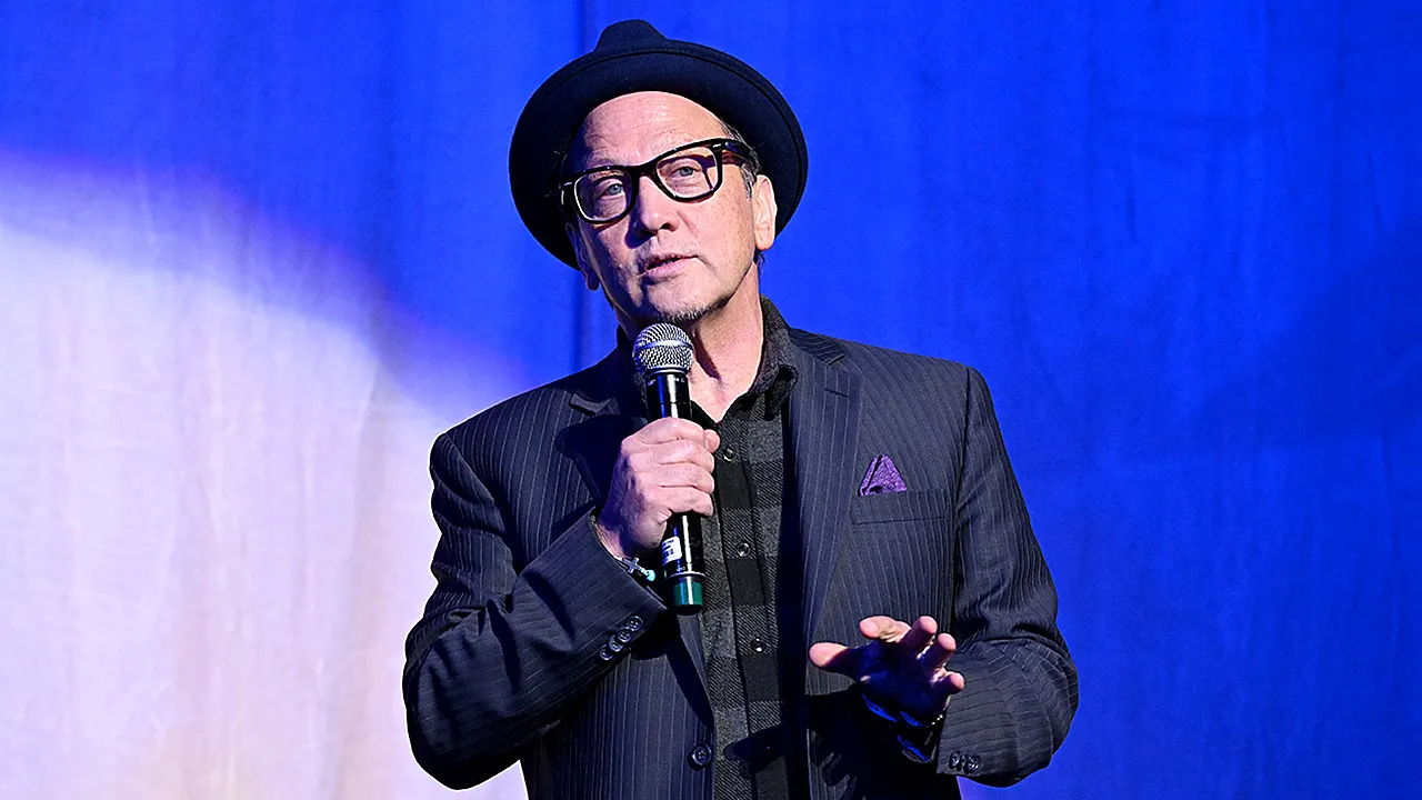 Rob Schneider exposes Hollywood's 'rot' as he claims conservative ...