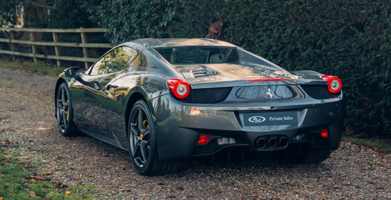 Deze Ferrari, die naar de veiling gaat, is alleen door het Ferrari ...