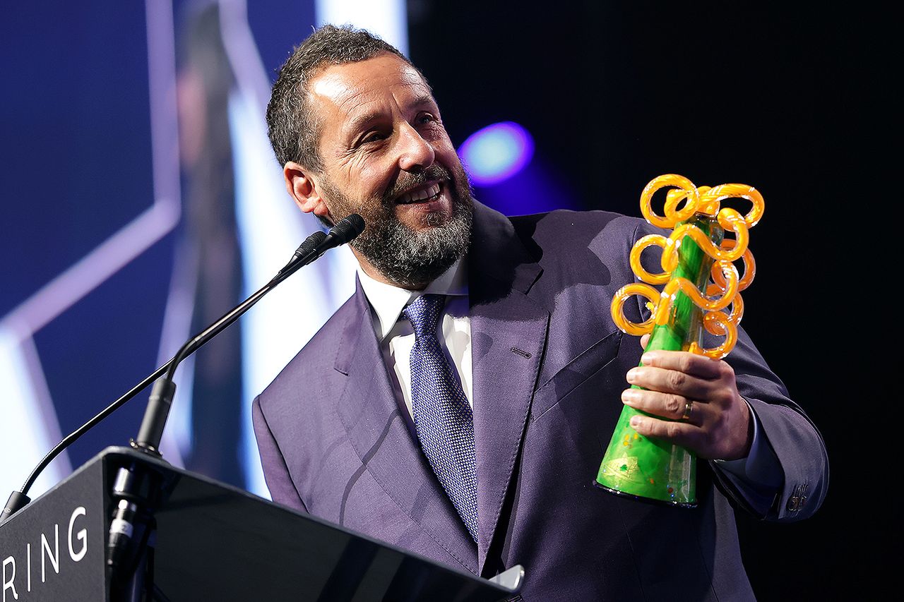 Adam Sandler says he’d still be married to wife Jackie, even if he didn ...