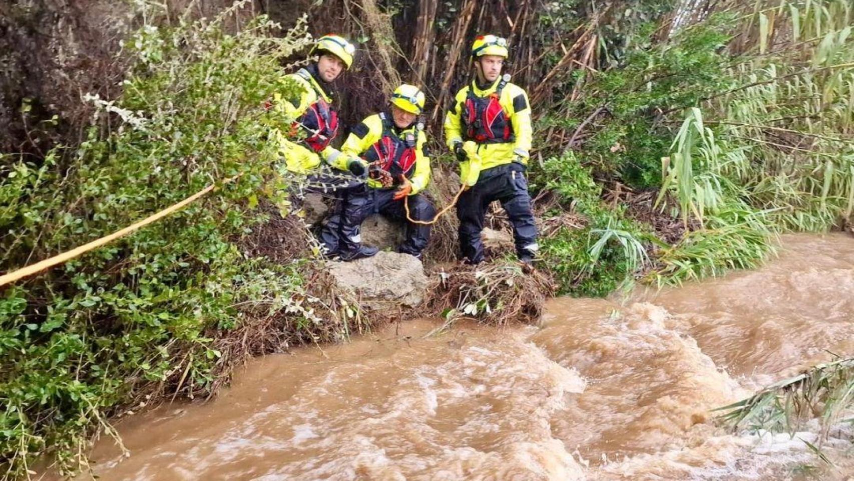 El Consorcio Provincial de Bomberos de Málaga interviene en Manilva y ...