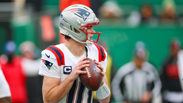 Matthew Berry’s fantasy football rankings for week 18 of 2025 season