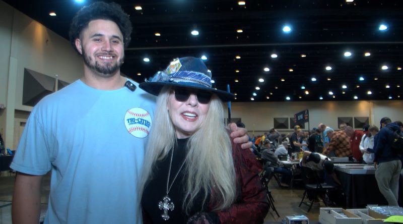 Mama told us to pray: Dolly Parton’s sister explains October ask for ...