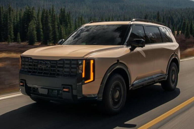 2027 Kia Telluride configurator goes live—we pick the trim worth buying