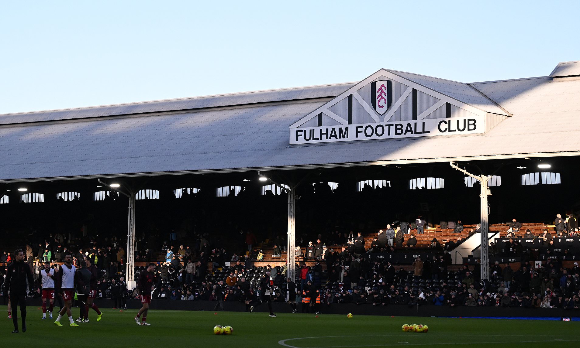 Fulham's Premier League clash with Liverpool is delayed by 15 minutes ...