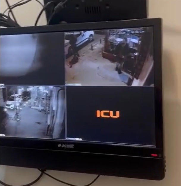 Kumar oynatılan mekana kapıyı ikiye bölerek giren polis, çatıdan ...