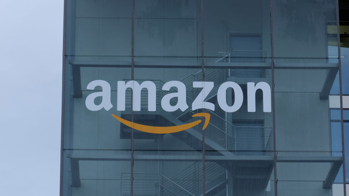 Amazon has a $100 soundbar on sale for only $48 right now, and shoppers ...