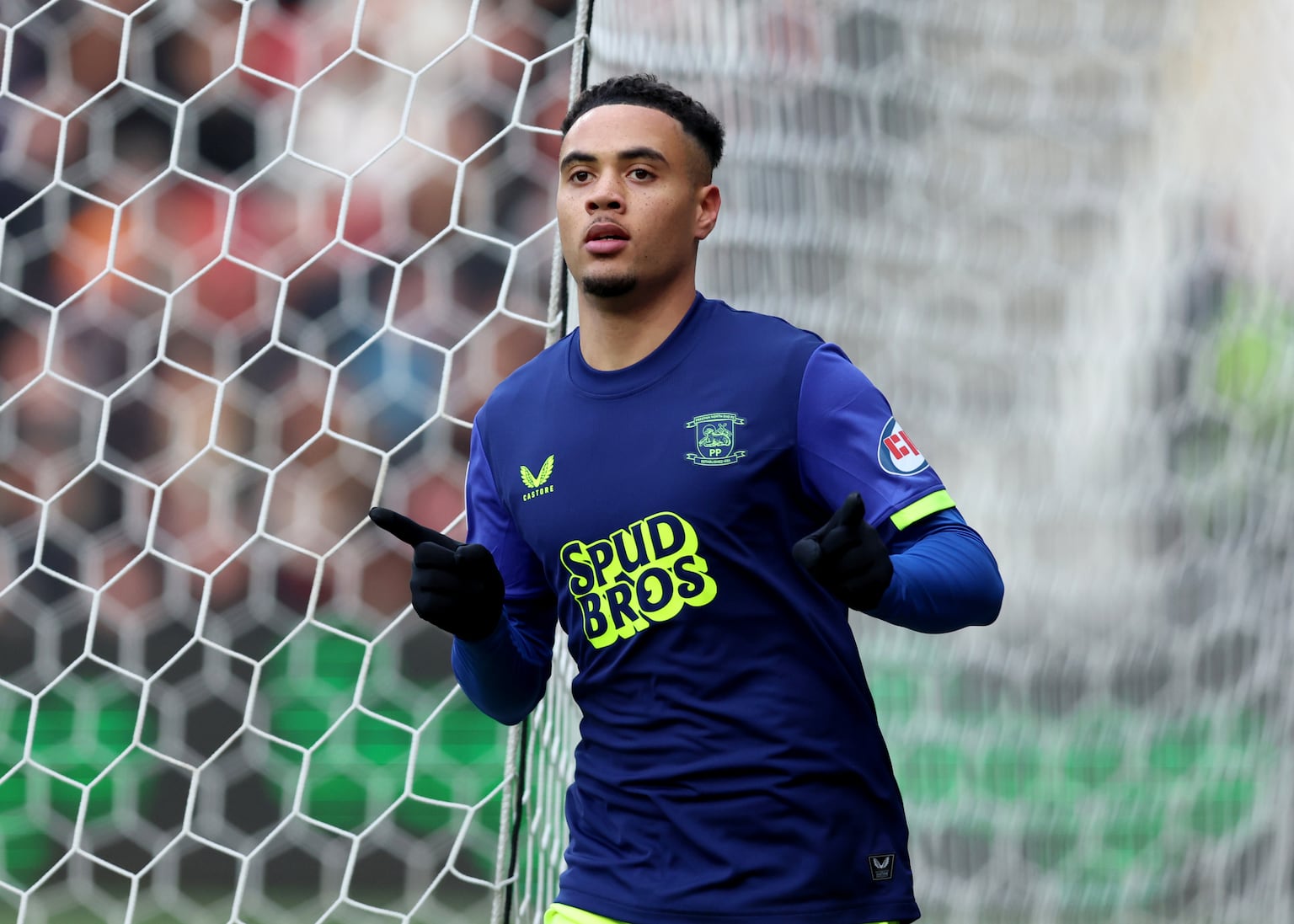 Lewis Dobbin scores as Preston maintain play-off push with win at ...