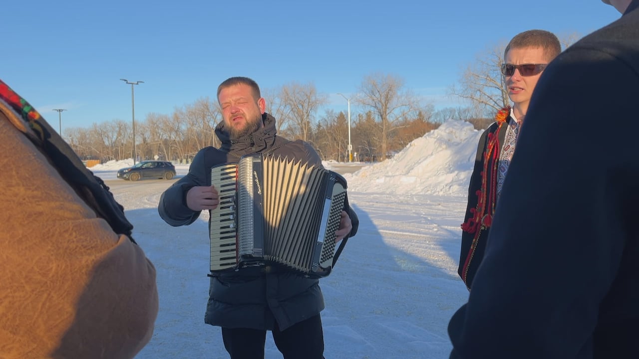 Brandon group Tryzub goes carolling for Ukraine's front line