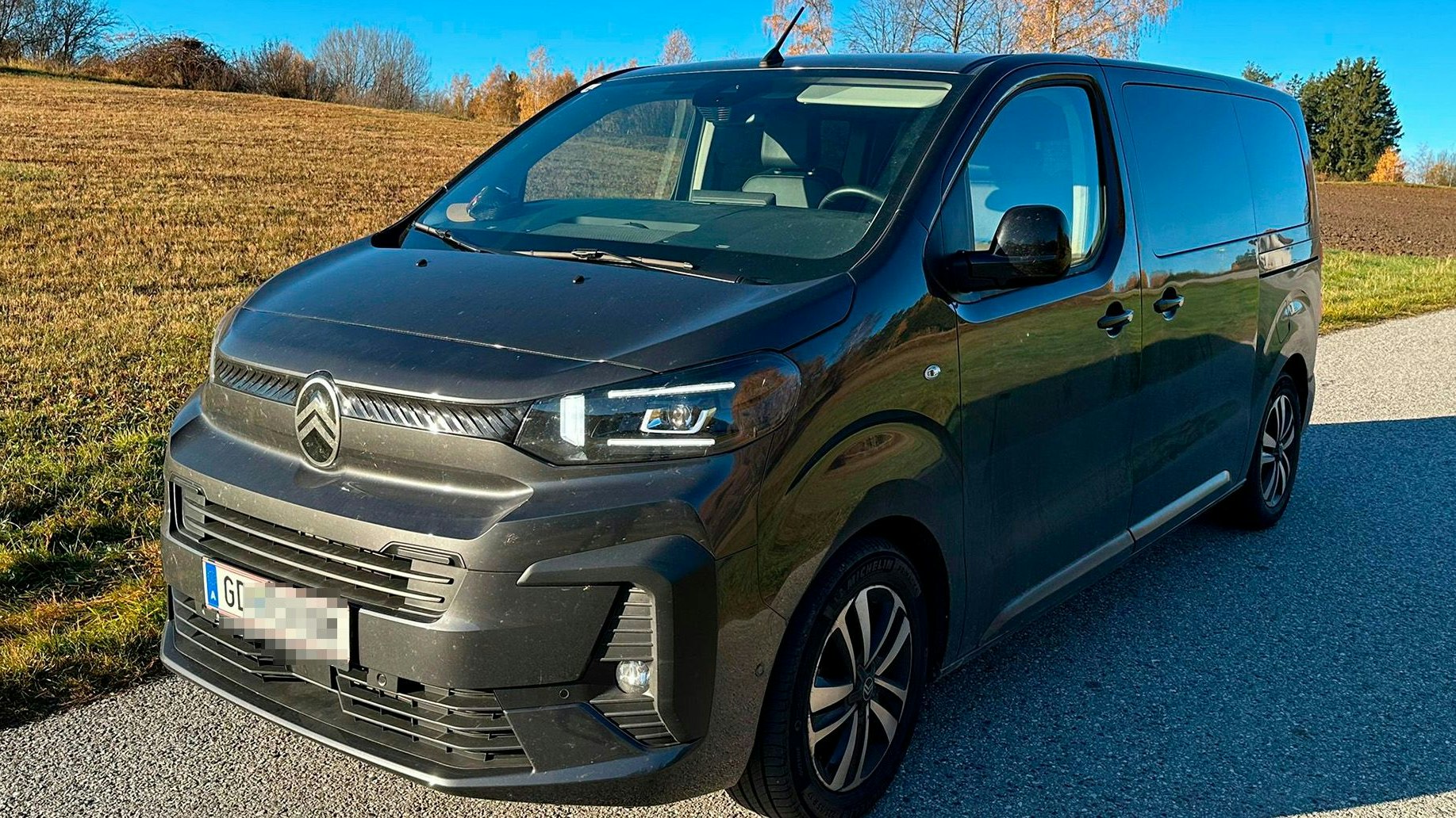 Nur Probleme! Neuwagen treibt Familie in den Wahnsinn