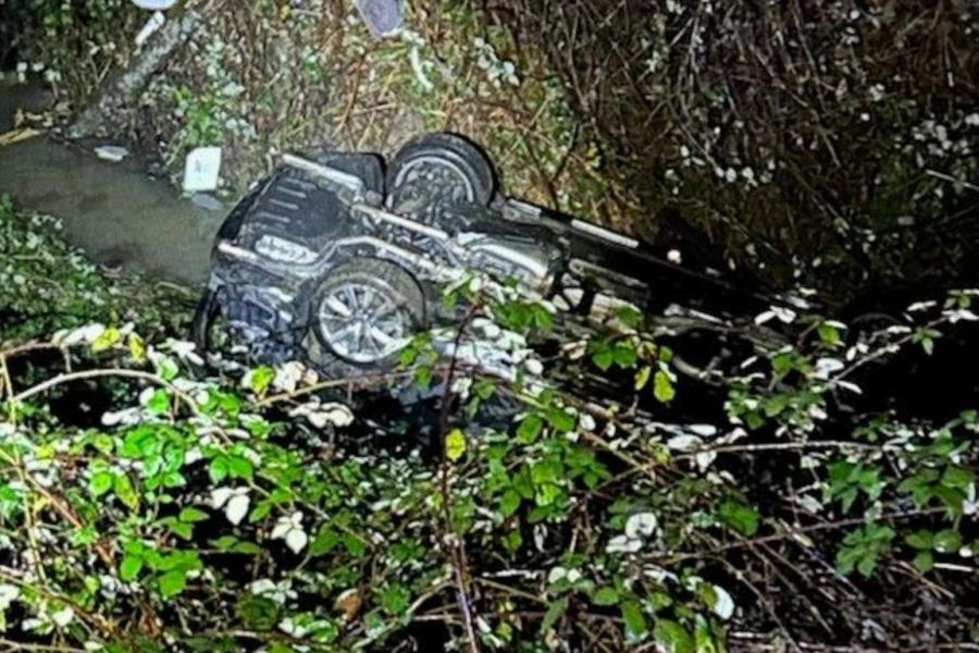 Driver rescued after car plunges 20 feet down embankment in Troutdale ...