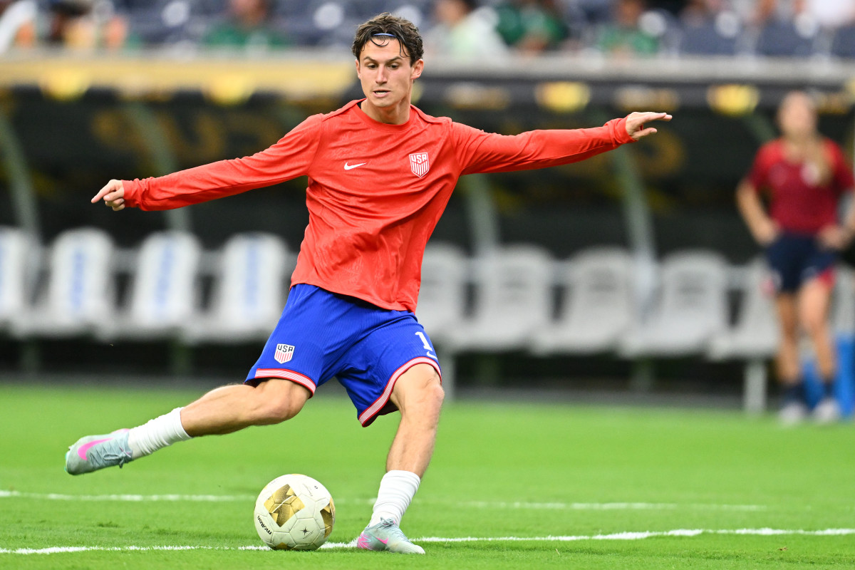 Brenden Aaronson’s Leeds form boosts his USMNT World Cup chances