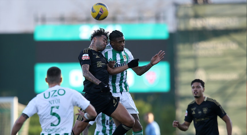 André Luiz dá vitória ao Rio Ave