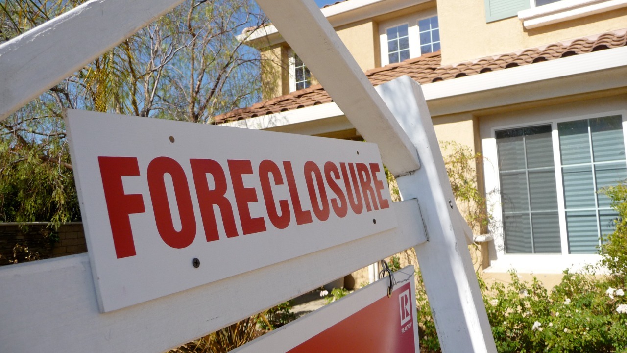 Foreclosures jump 19% as the housing slide finally shows up