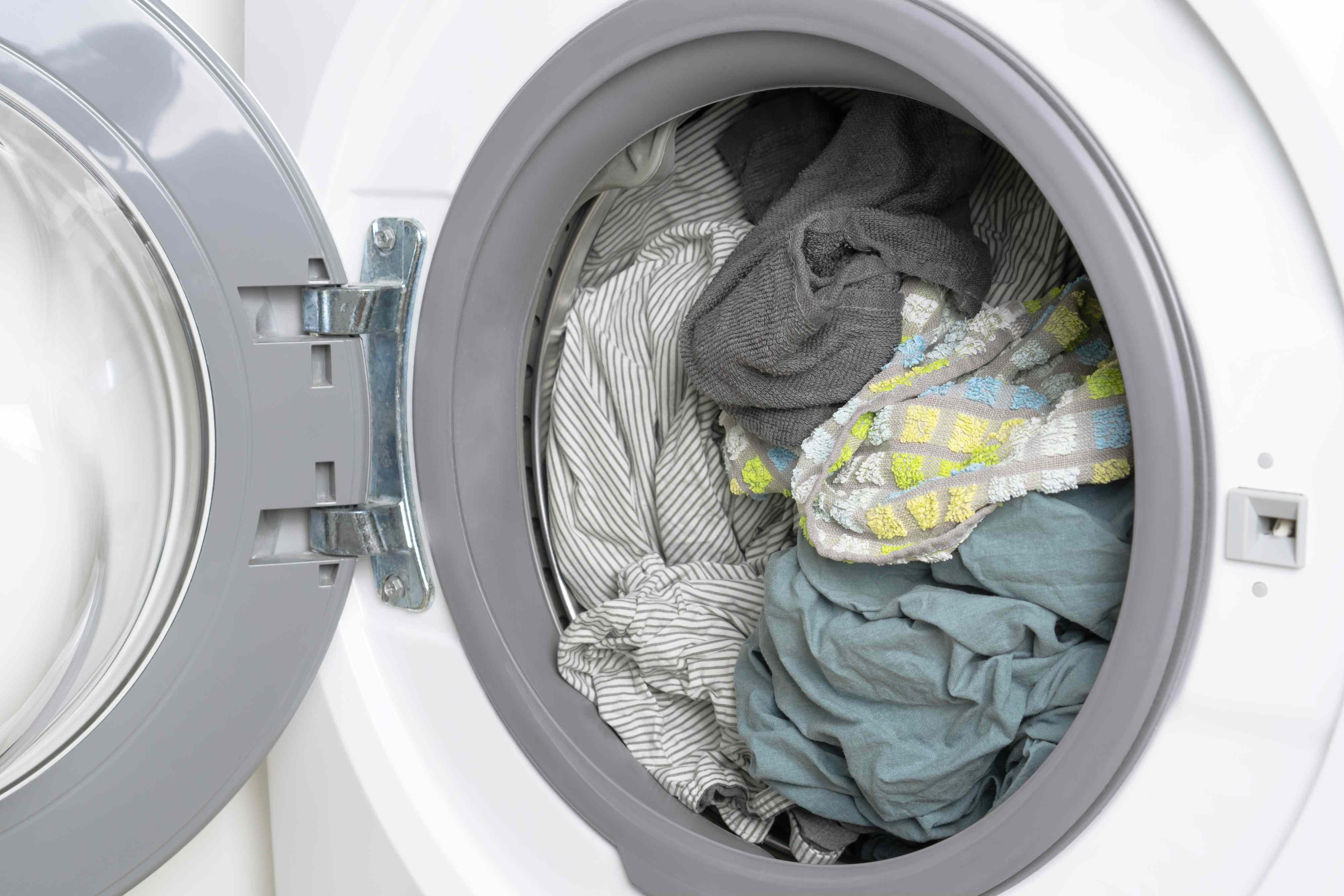 5 reasons your laundry smells musty, and how to solve the problem for good