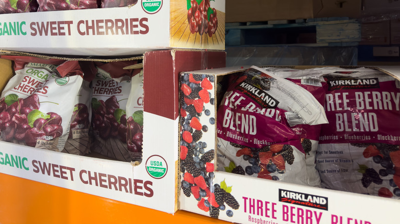 Who makes Costco's frozen three berry blend?