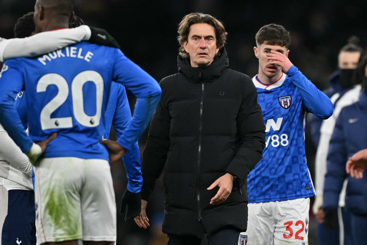 Tottenham booed off after Sunderland draw as pressure mounts on Frank