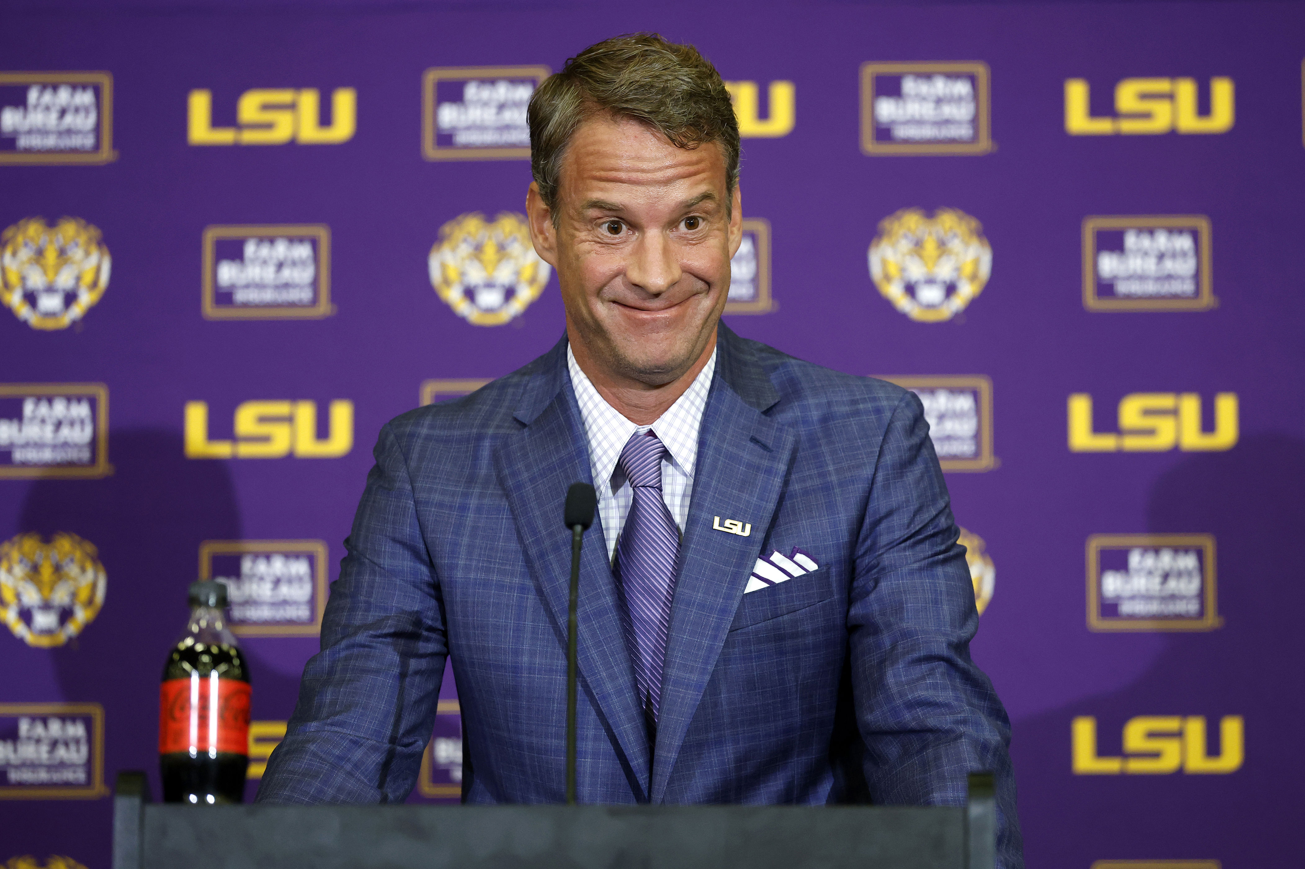 LSU, Lane Kiffin predicted to land top transfer portal QB after visit