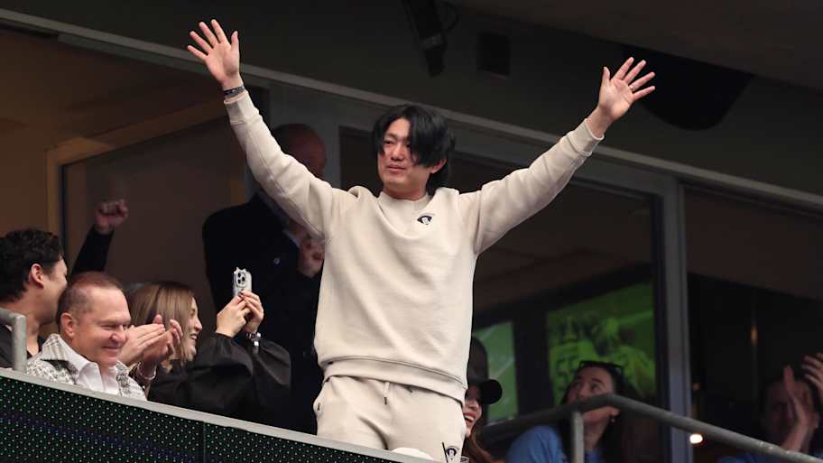 Tatsuya Imai impresses Astros fans by throwing up H at Texans game