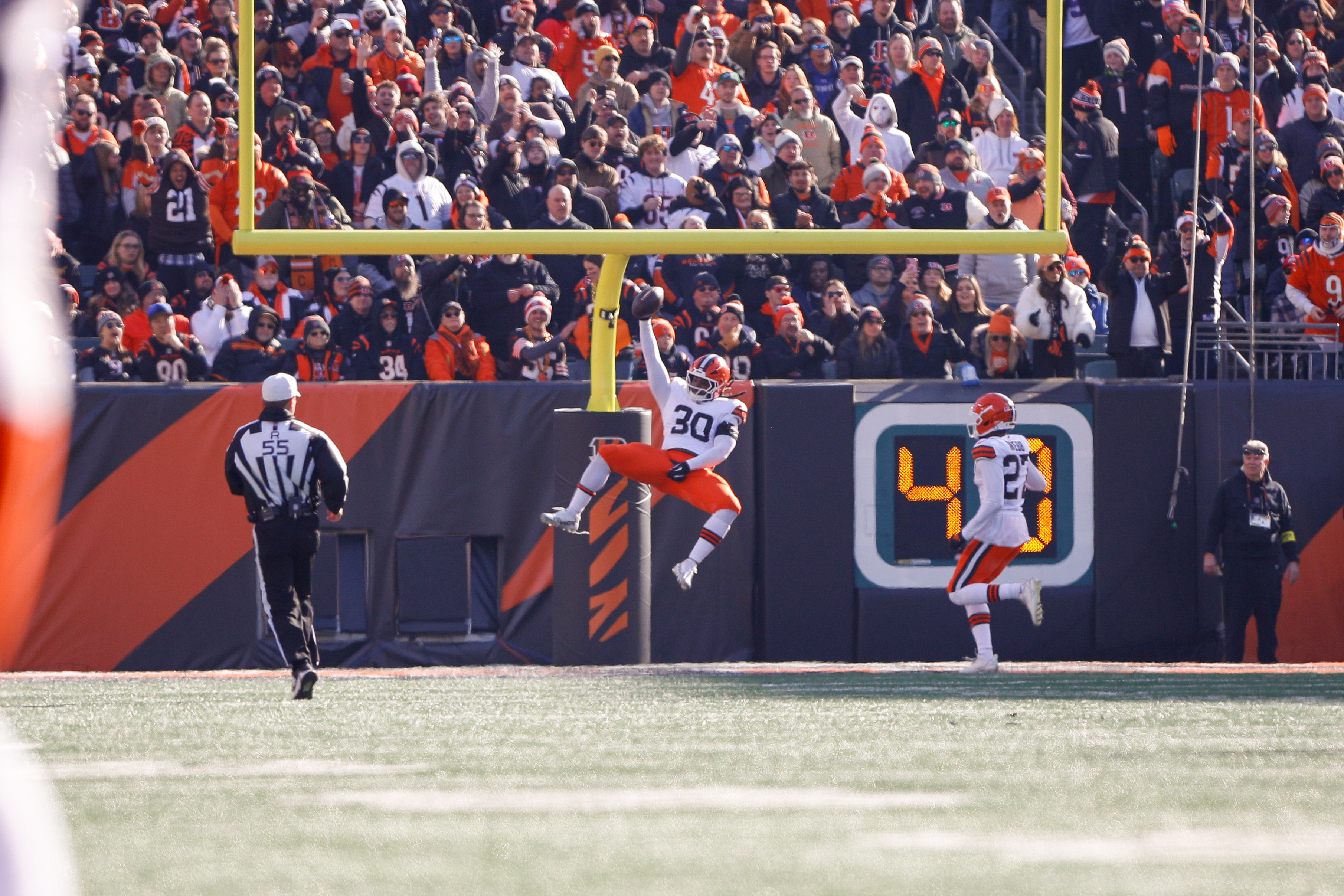 Browns defense flagged on 2 straight defensive touchdowns for doing ...