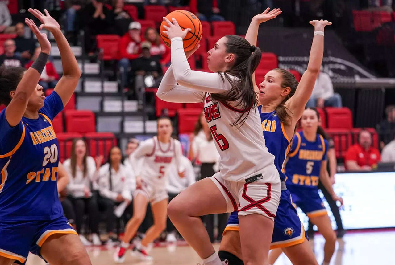 Morehead State deals SIUE women's basketball OVC defeat