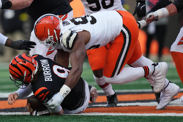 Myles Garrett breaks NFL single-season sack record with 23 and laments ...