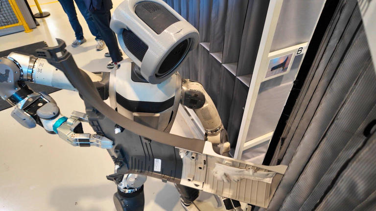 Could humanoid robots go from the lab to the factory floor?