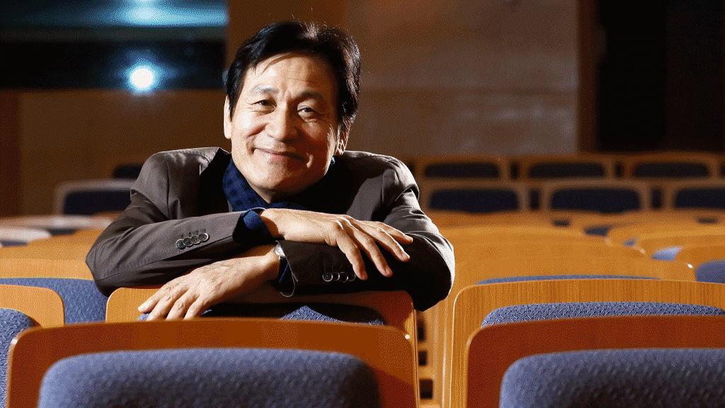 Late actor Ahn Sung-ki receives posthumous Geumgwan Order of Cultural Merit