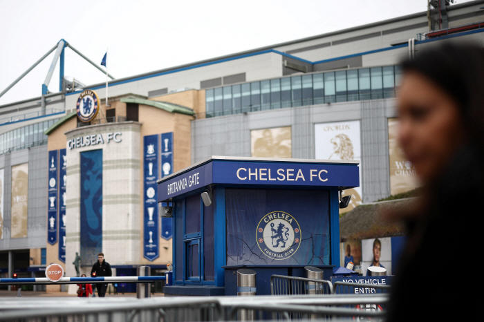 BBC 1 Tier reports Chelsea's successor, Rossenier, born in 1984, who ...