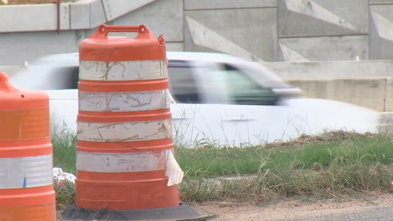 Arkansas to use cameras in work zones to detect handheld phone use