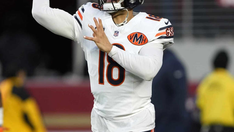 'Ya still a bear': Packers fan Lil Wayne has a message for Bears QB ...