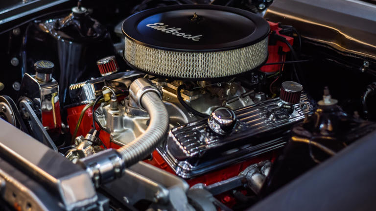 Ford 351W vs. Chevy 350: How do the small blocks compare?