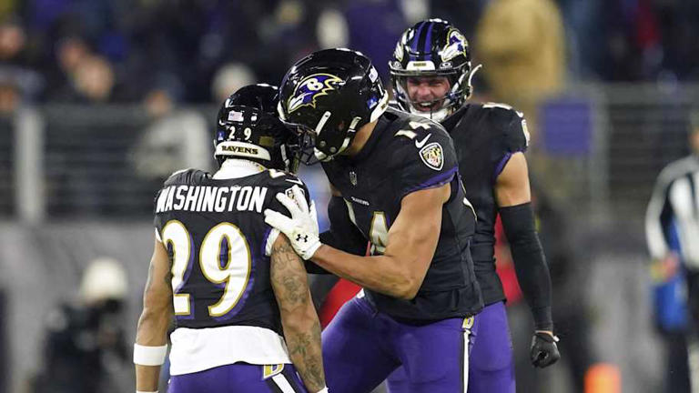 Kyle Hamilton Carted Off as Ravens' Season Hangs