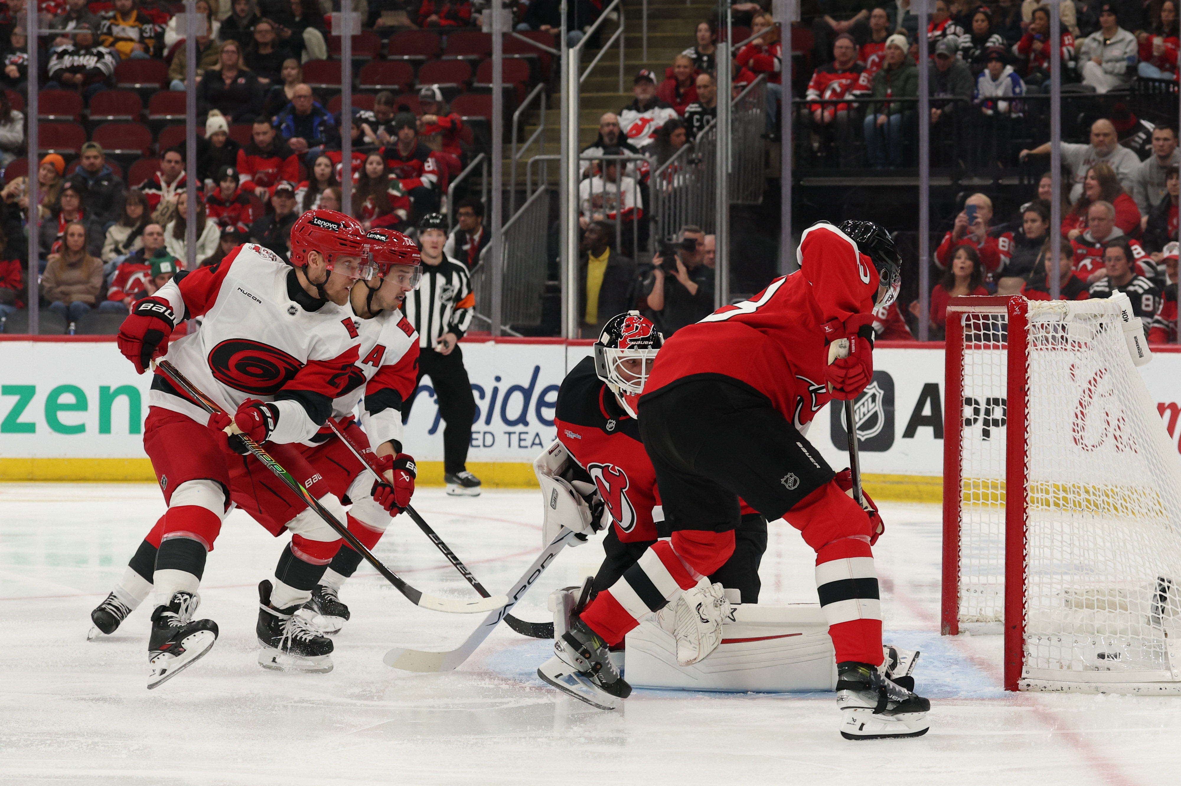 Ehlers hjælper Carolina mod sejr efter nederlagsstime