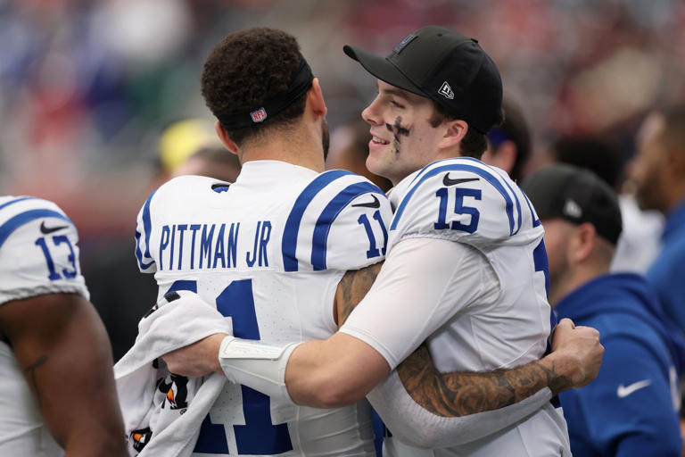 Rookie QB Riley Leonard shares special moment with family after 1st ...