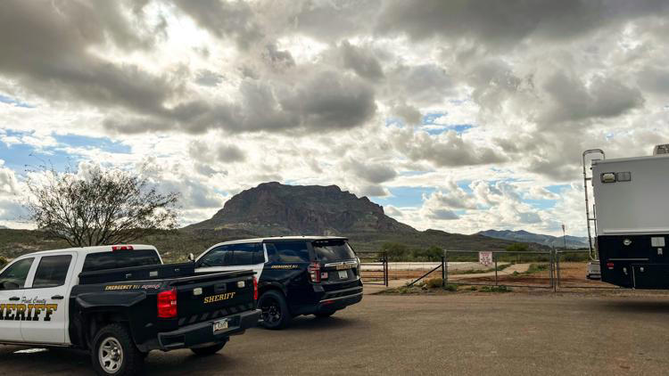 3 reported Oregon women, pilot killed when helicopter hit slackline in ...