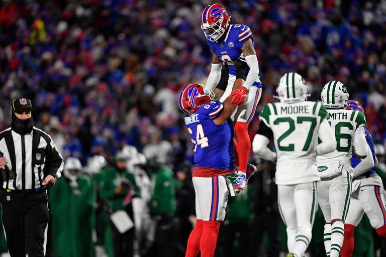Bills celebrate home finale with 35-8 rout of the Jets in potential ...